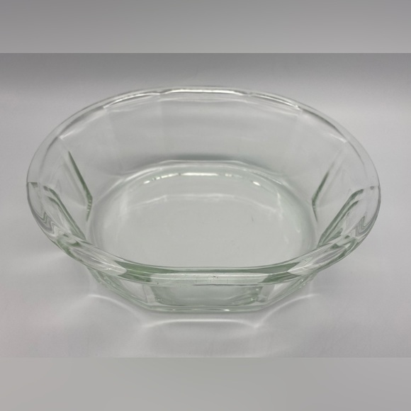 Pyrex | Kitchen | Pyrex Clear Glass Oval Casserole Dish 7l | Poshmark